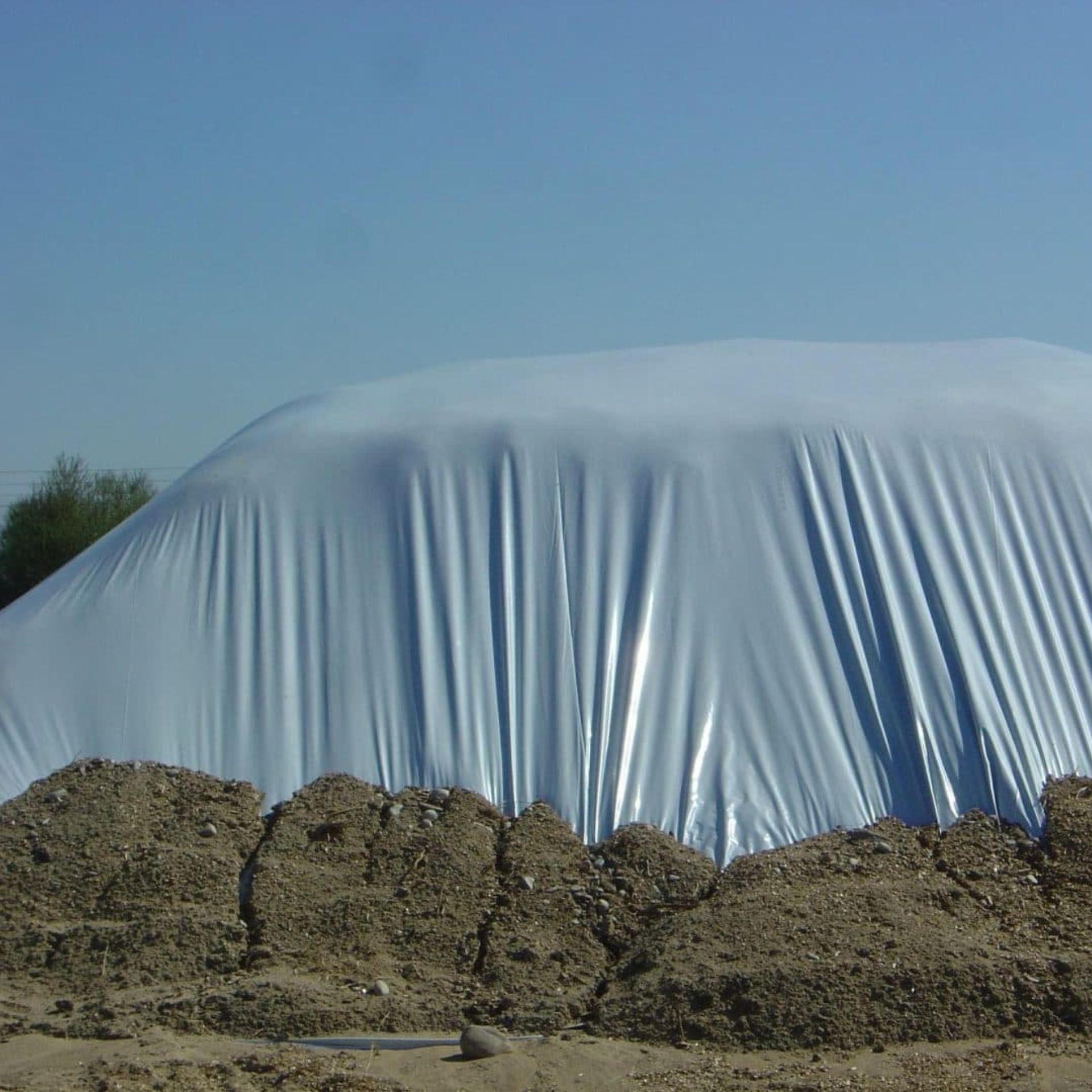 Black and White Silage Bags - Hellagro S.A.